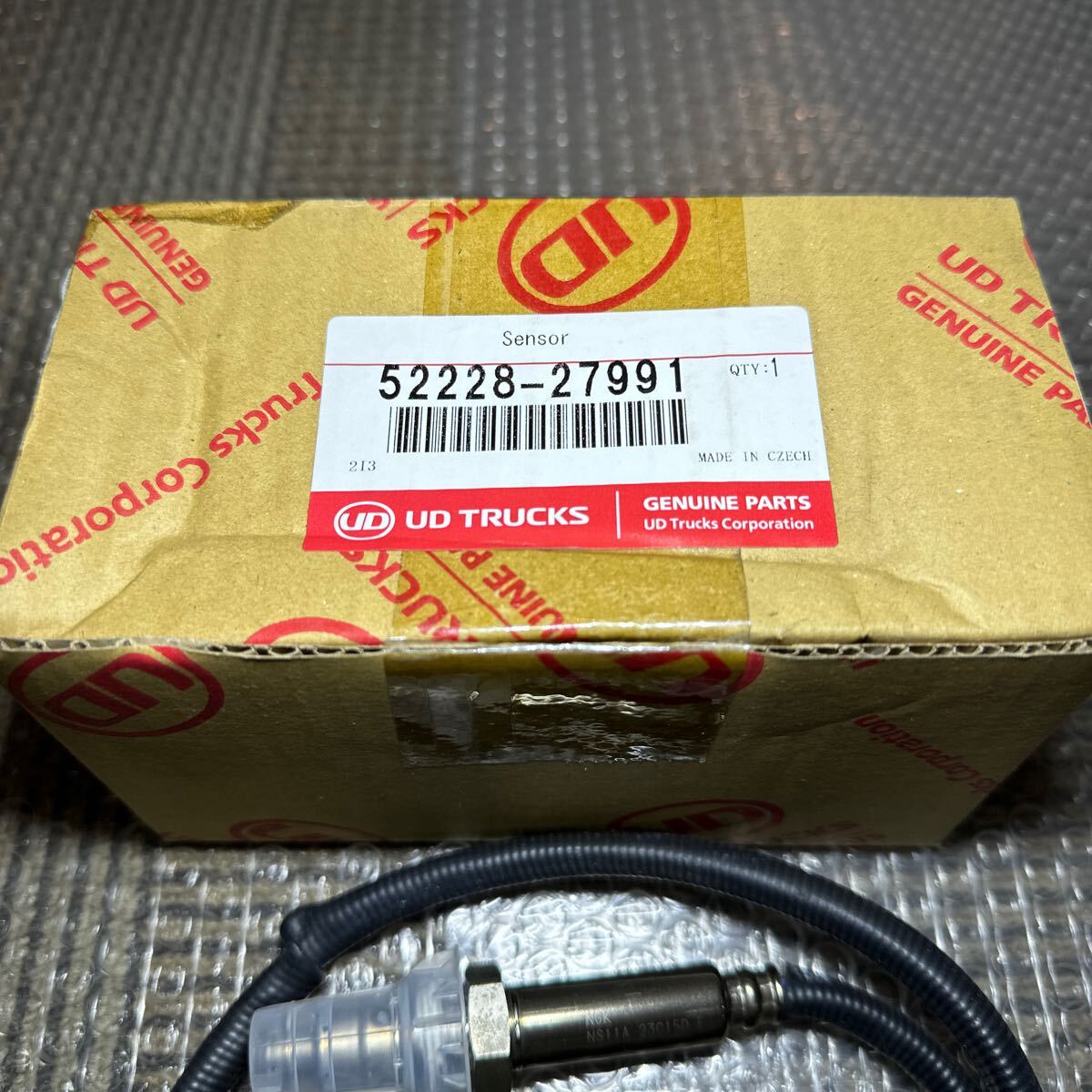 Yahoo!オークション - 新品 未使用 UD クオン NOXセンサー ノックスセ...