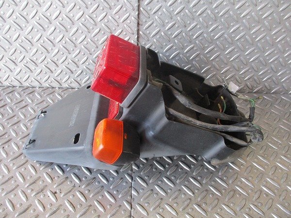 Yahoo!オークション - B39-10 SL230 MD33 テールランプ