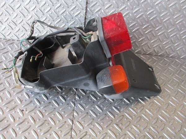 Yahoo!オークション - B39-10 SL230 MD33 テールランプ