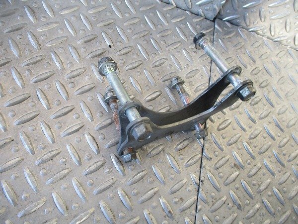 Yahoo!オークション - B41-10 KLX125 エンジンハンガー