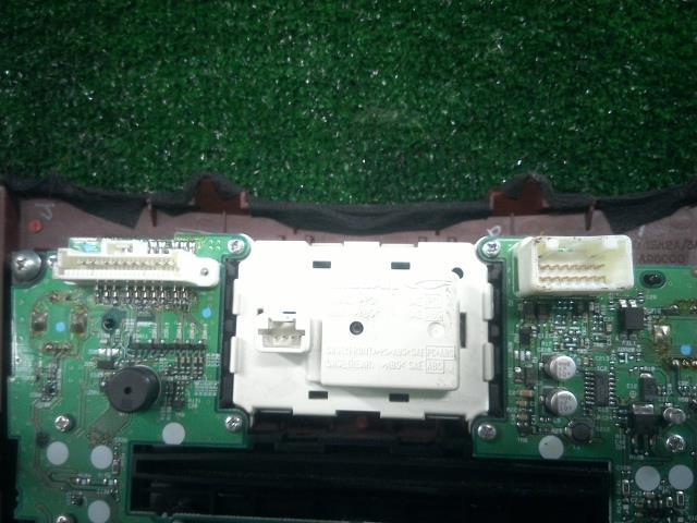 Yahoo!オークション - スカイラインクロスオーバー DBA-J50 A/Cスイッ...