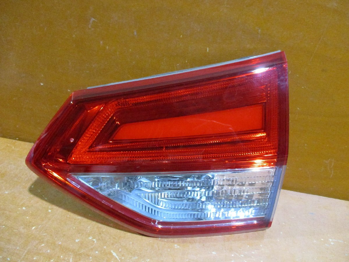 Yahoo!オークション - 即決 フリード HV GB7/GB8 右テールライト 純正 ...