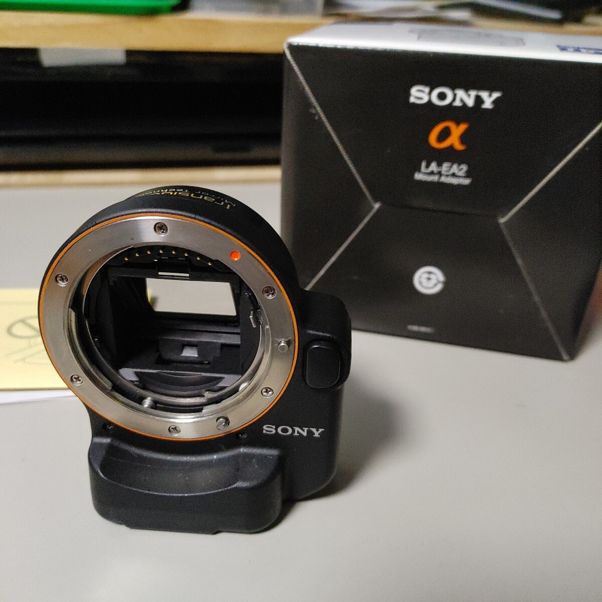 Yahoo!オークション - ソニー マウントアダプター LA-EA2 美品