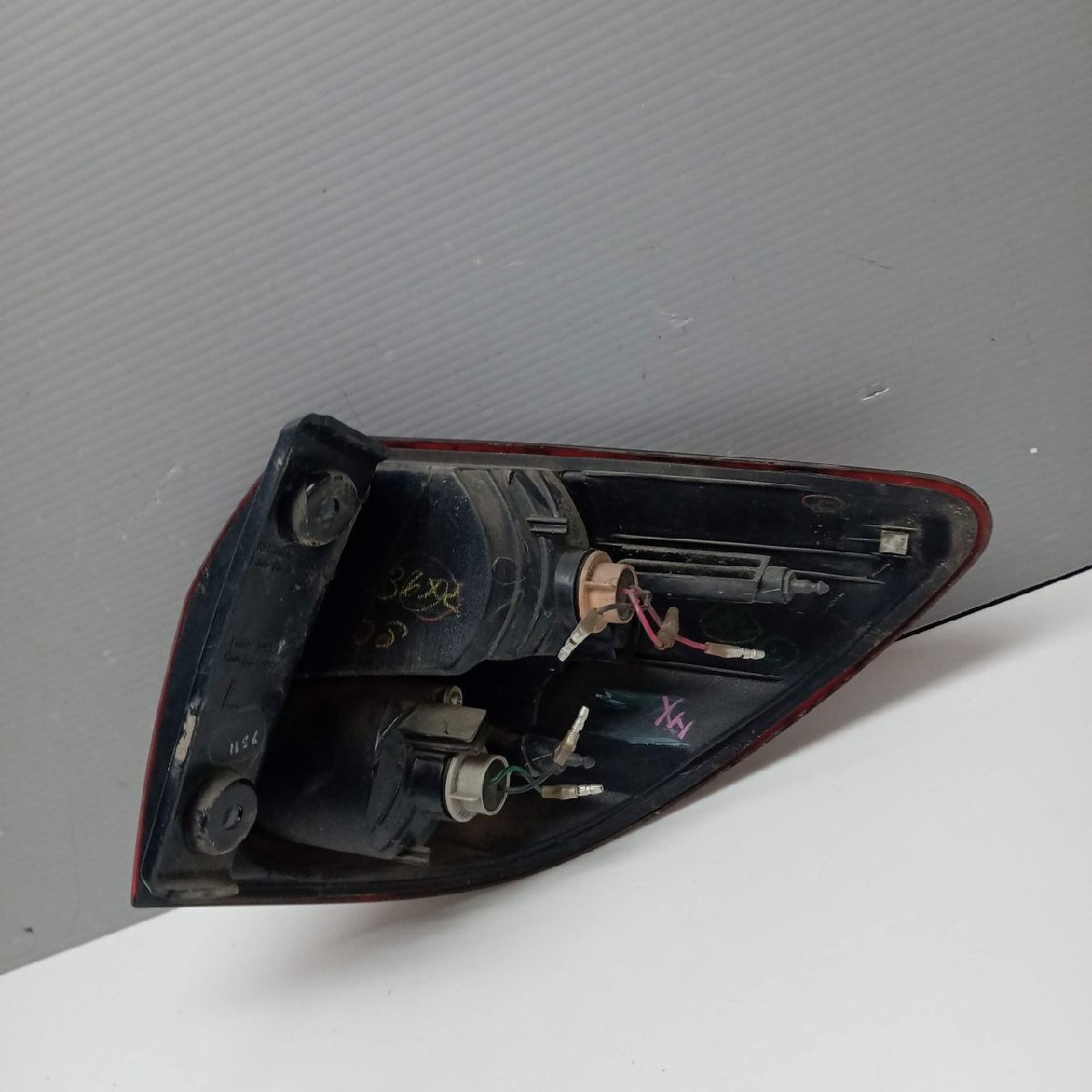 Yahoo!オークション - JY12／Y12 ウイングロード 純正 左テール...