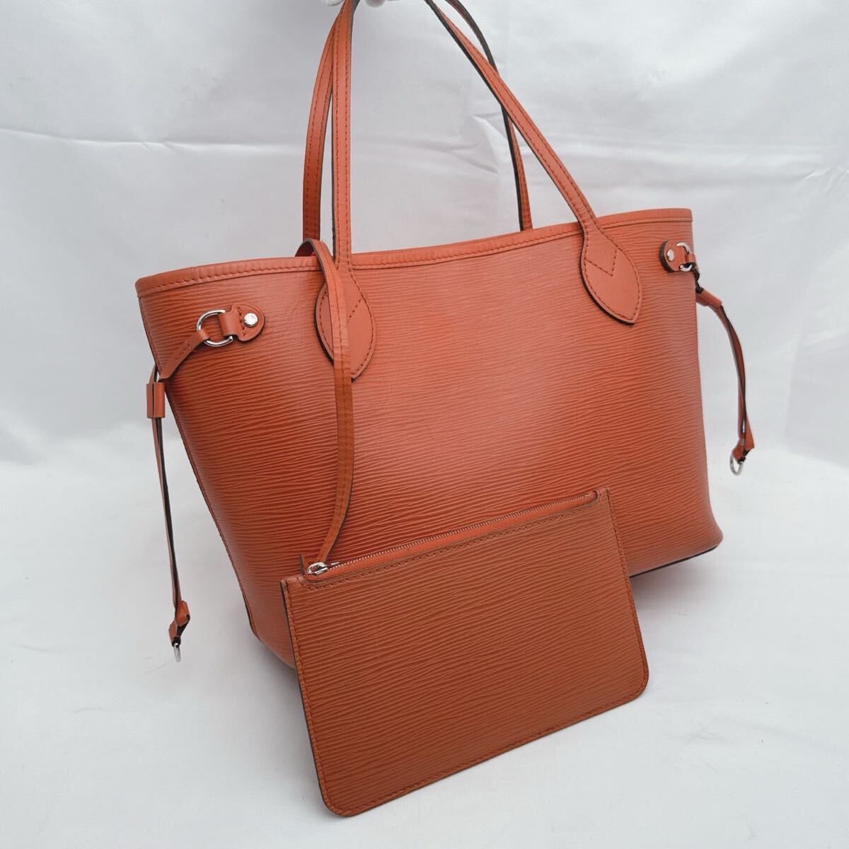 Yahoo!オークション - k383 LOUIS VUITTON ルイ・ヴィトン エピ ネヴァ...