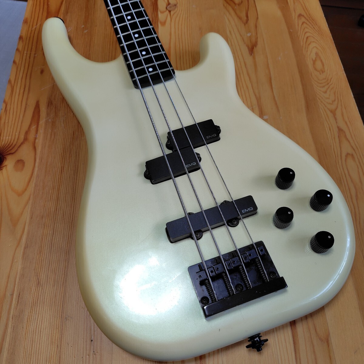 Yahoo!オークション - 【希少・上位グレード】FERNANDES FRB-150 グラ...