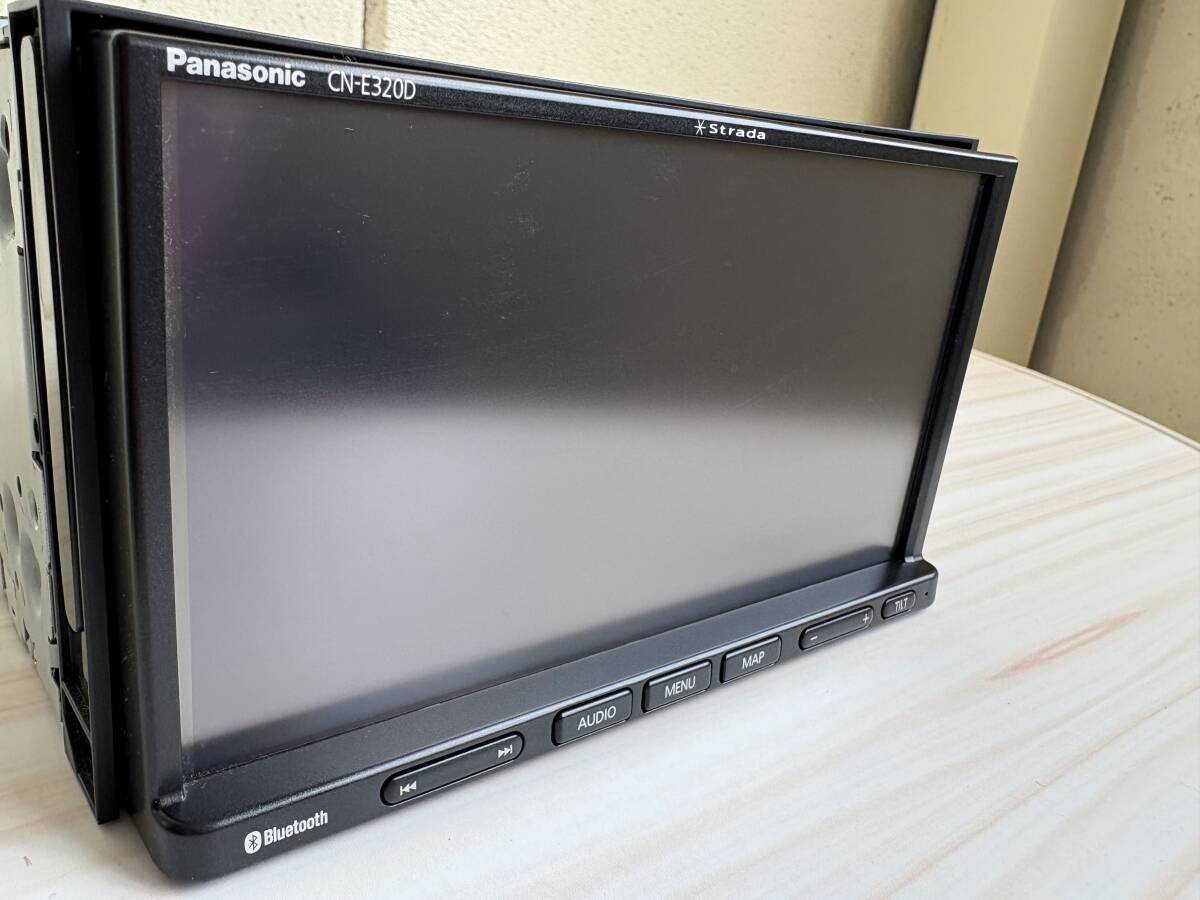 Yahoo!オークション - 【パナソニック CN-E320D】ストラーダ ナビゲー...