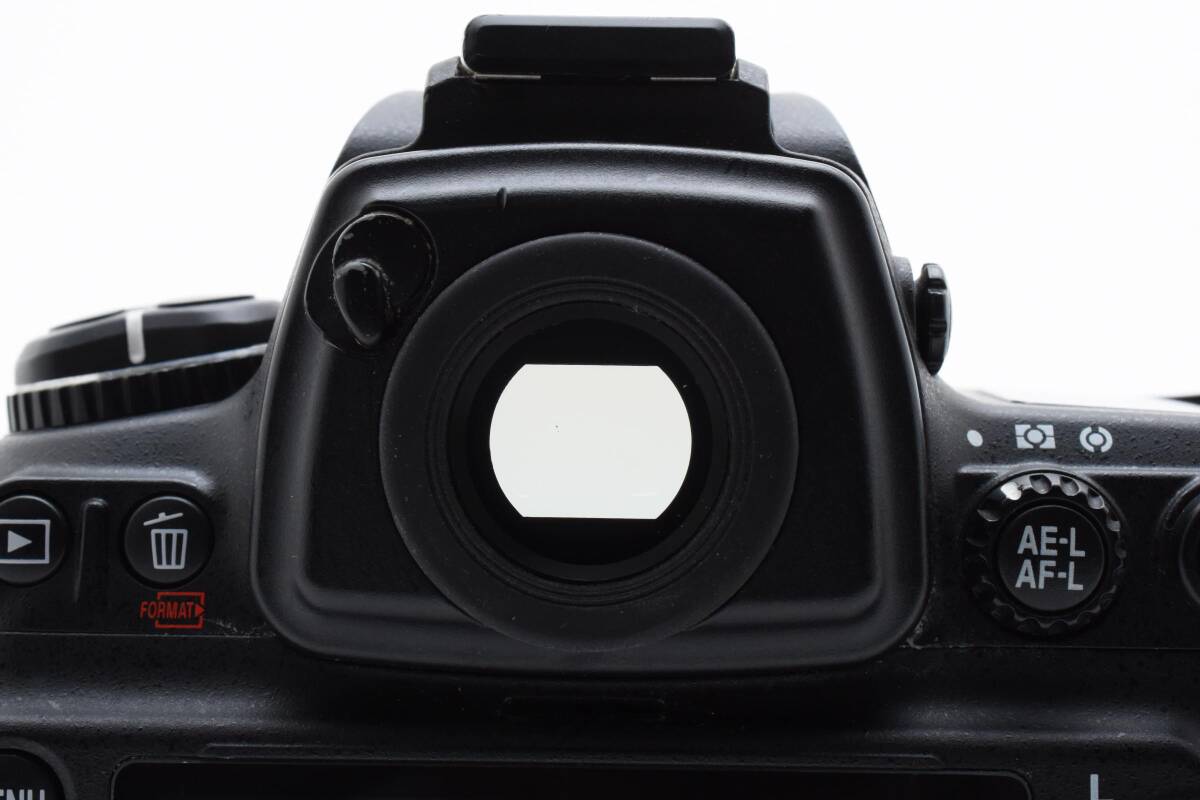 Yahoo!オークション - Nikon ニコン D700 ボディ #4705