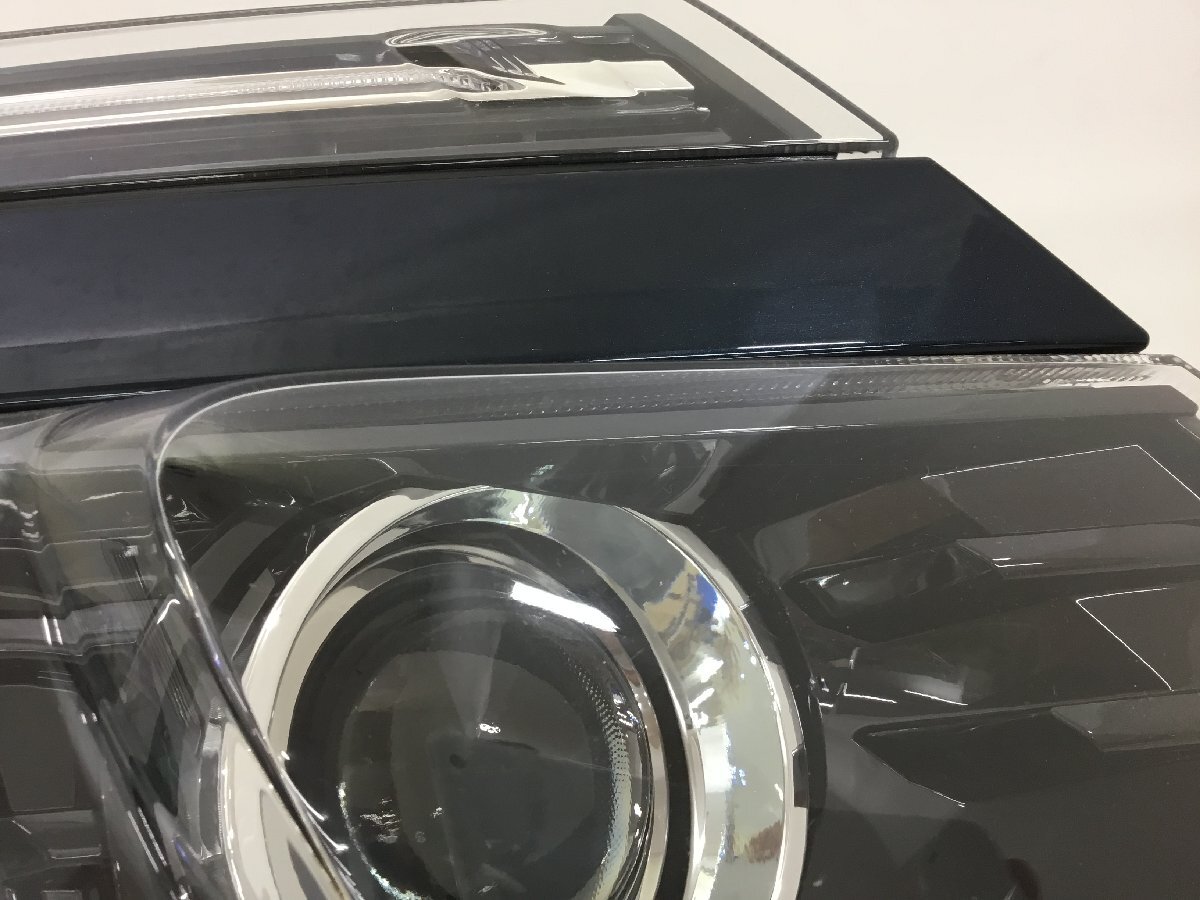 Yahoo!オークション - トヨタ ZWR80 ヴォクシー 前期 純正 LED 右 ヘッ...