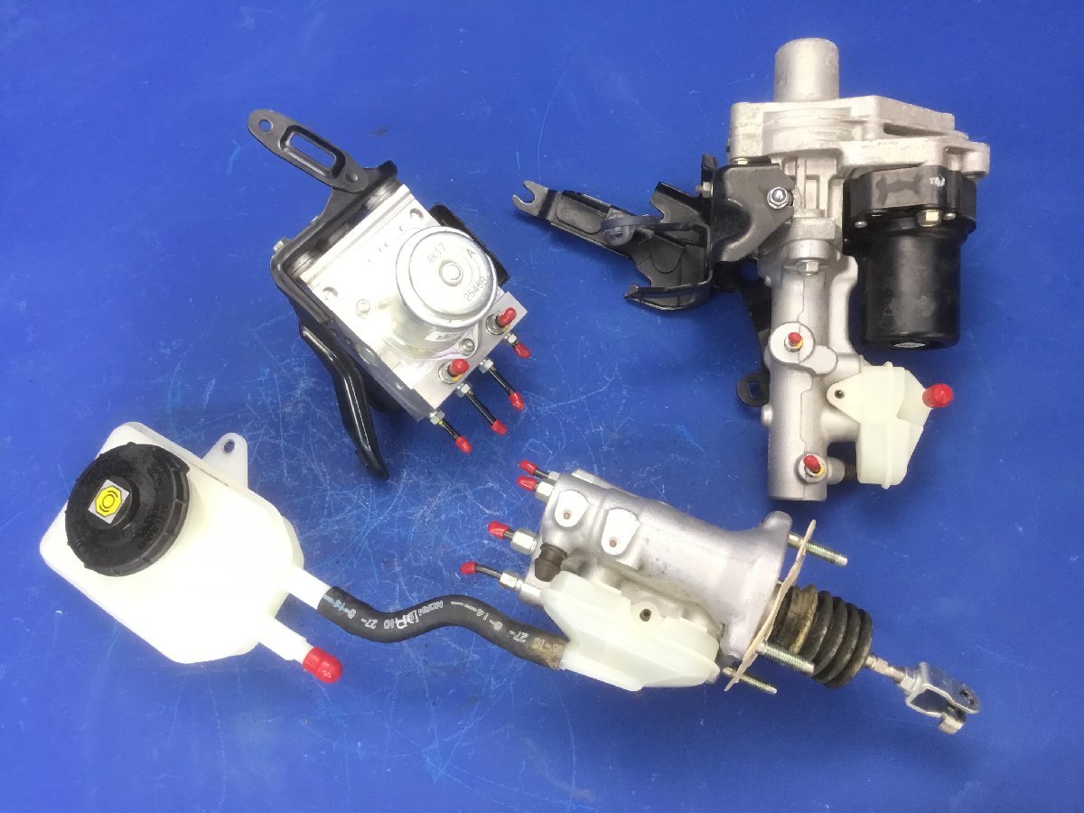 Yahoo!オークション - 売り切り ホンダ RU4 ヴェゼル ABS アクチュエー...