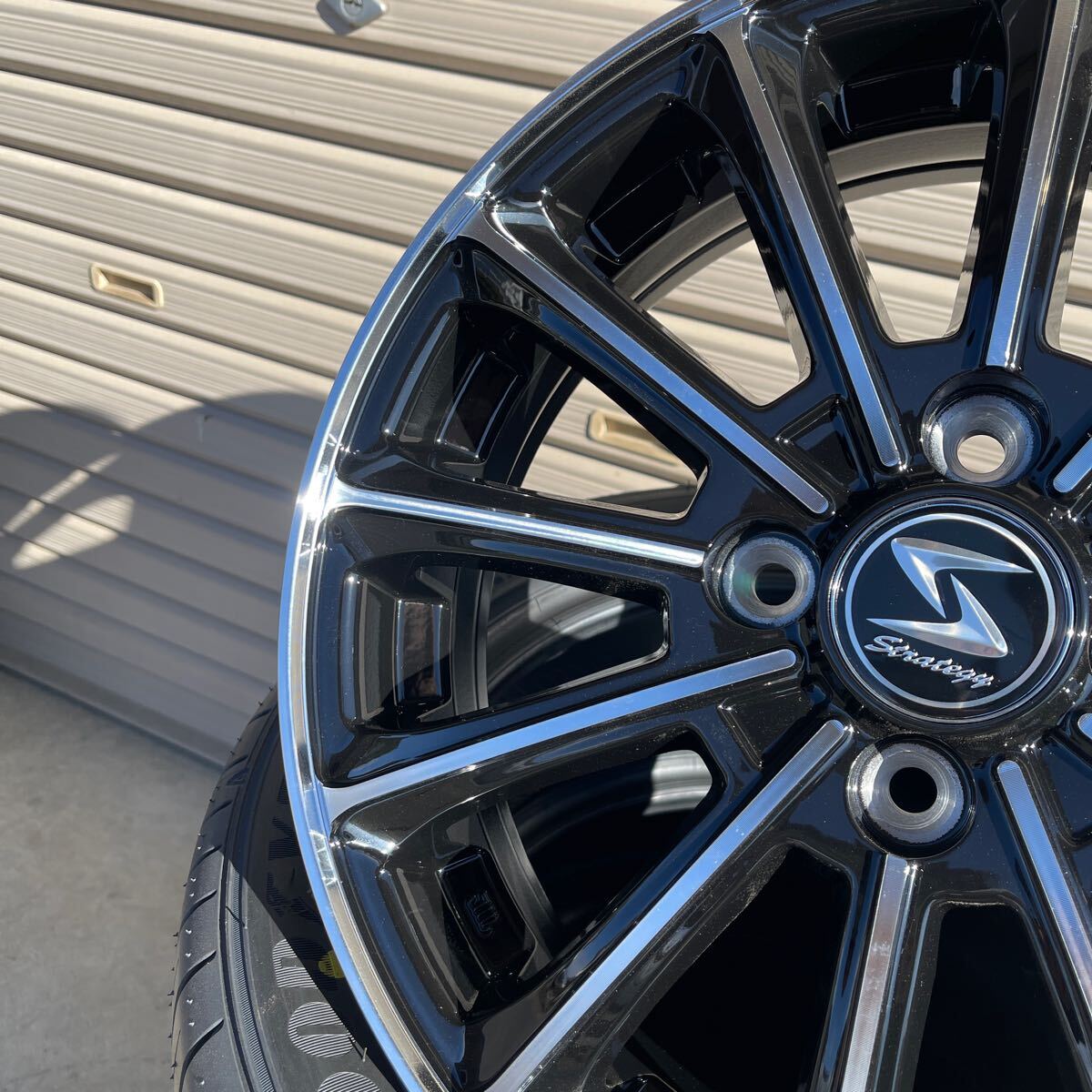 Yahoo!オークション - ストラテジーK102 グッドイヤー165/55R14 Eグリ...