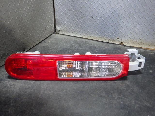 Yahoo!オークション - 【KAP】154711 キューブ Z12 左テールランプ/純...