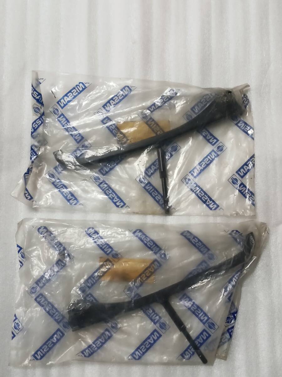 Yahoo!オークション - ハコスカ KGC−10・GC−10 三角窓ガラス フレー...