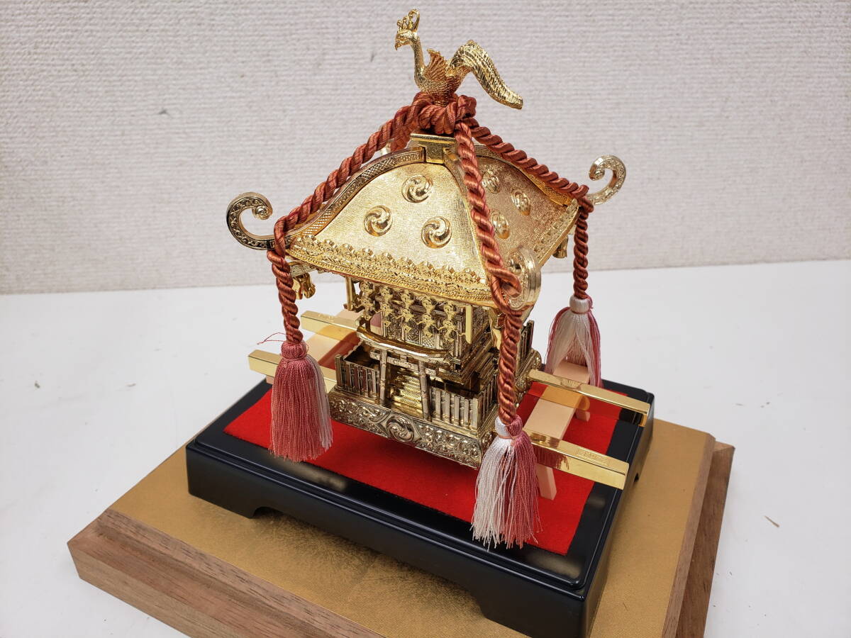 開運 黄金神輿 24KGP ガラスケース入 置物 縁起物 インテリア オブジェ 和風 保管品 激安1円スタート(銅製)｜売買されたオークション情報、yahooの商品情報をアーカイブ公開 ...