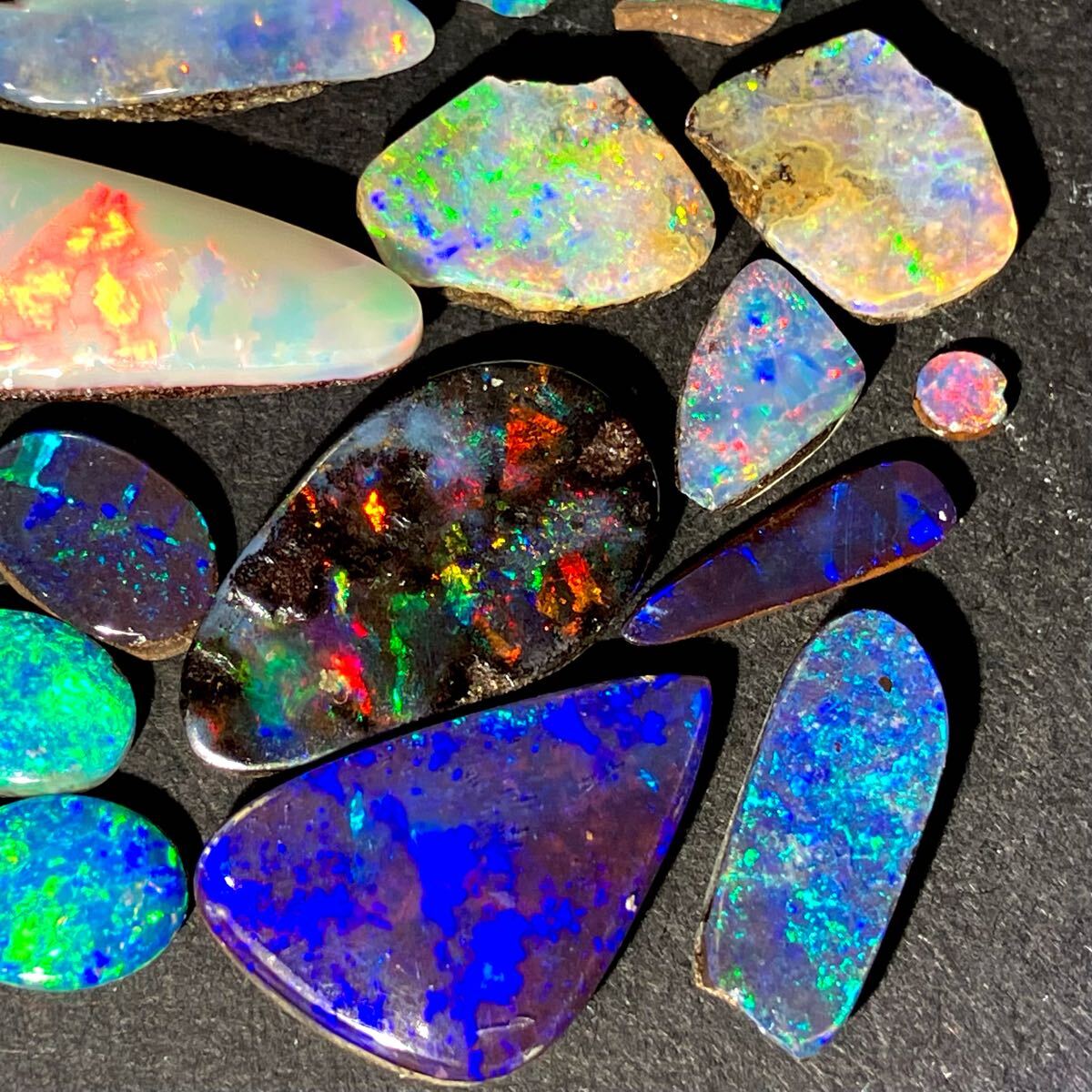 Yahoo!オークション - 1円〜 遊色効果 〔天然ボルダーオパールおまとめ...