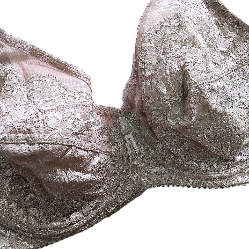 Yahoo!オークション - ダイアナ ブラジャー F70 アイリスグレー USED ...