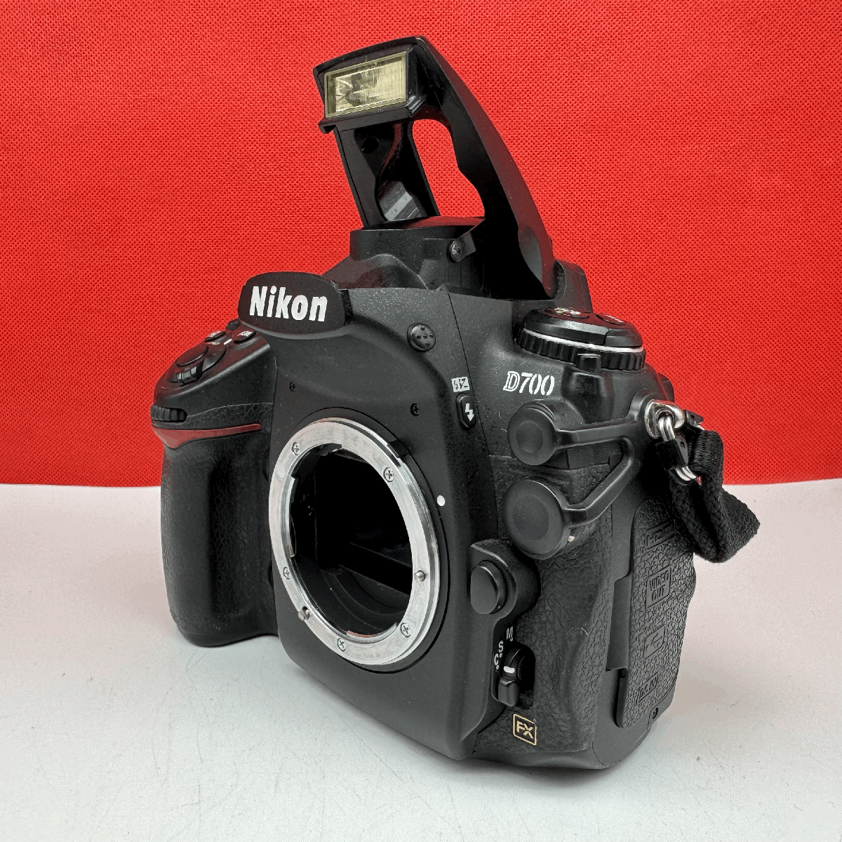 Yahoo!オークション - 06 Nikon D700 FX デジタル一眼レフカメラ ボデ...