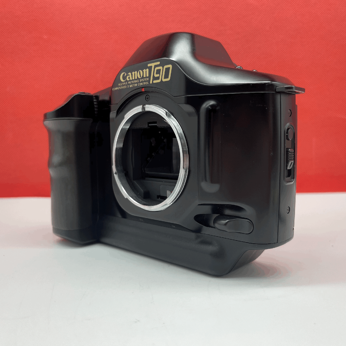 Yahoo!オークション - 03 防湿庫保管品 Canon T90 一眼レフカメラ フ...