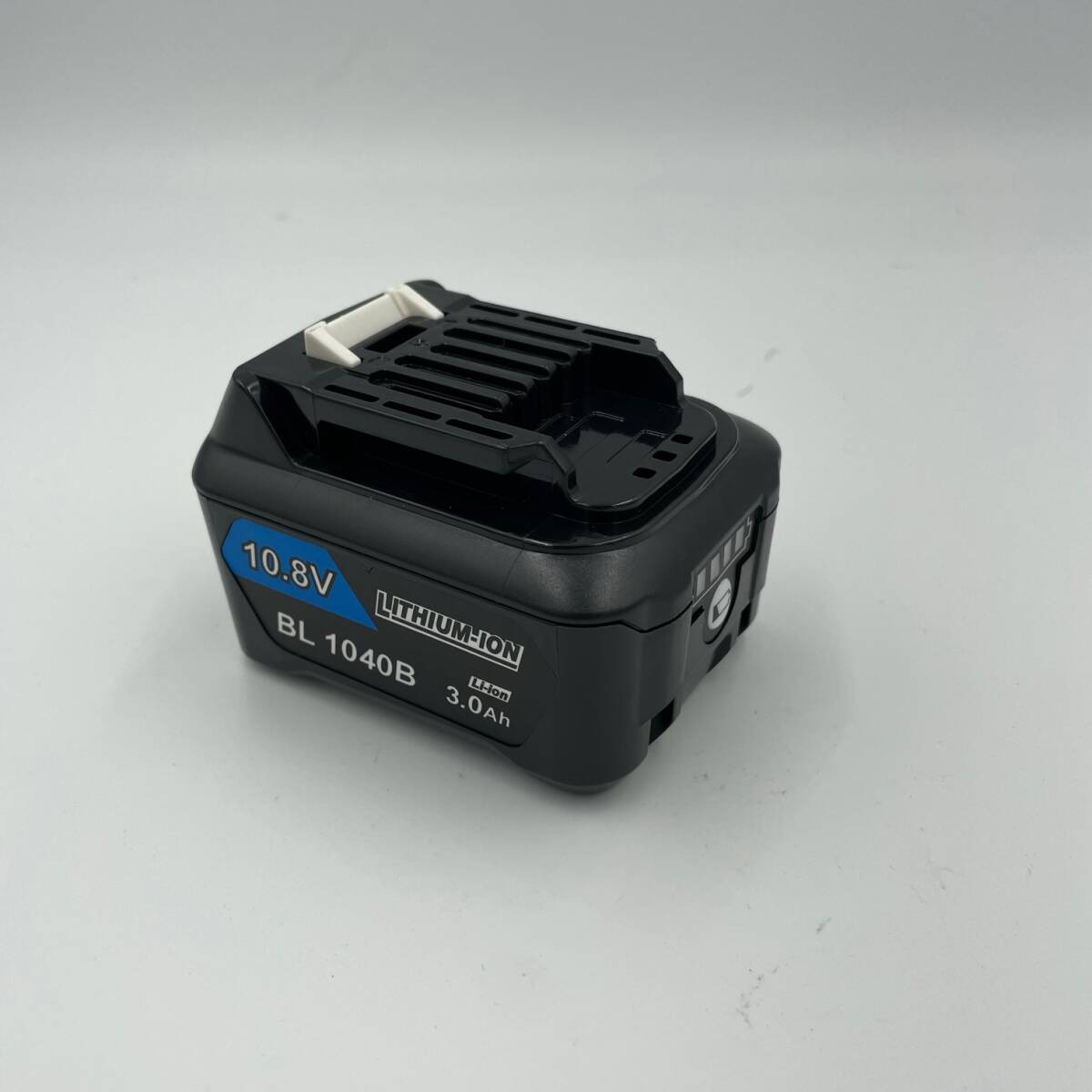 Yahoo!オークション - (A) マキタ バッテリー BL1040B 10.8v 3.0Ah 1...