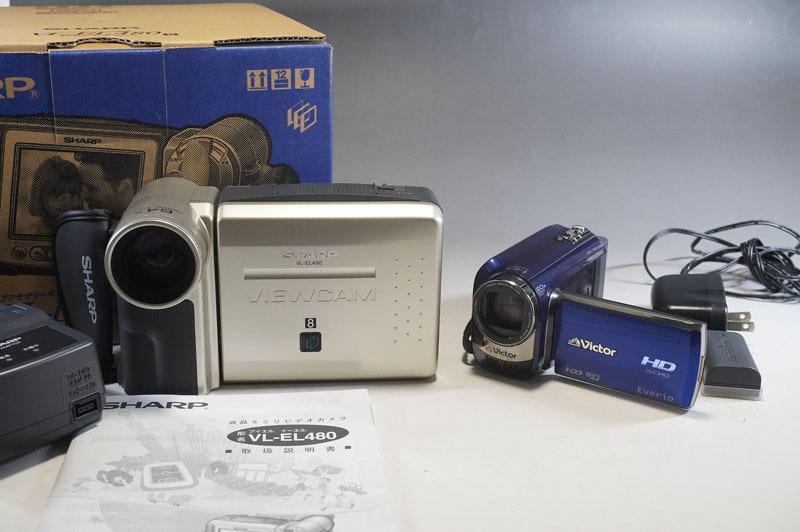 Yahoo!オークション - 1円~【E163】ビデオカメラ 2点まとめて SHARP/シ...