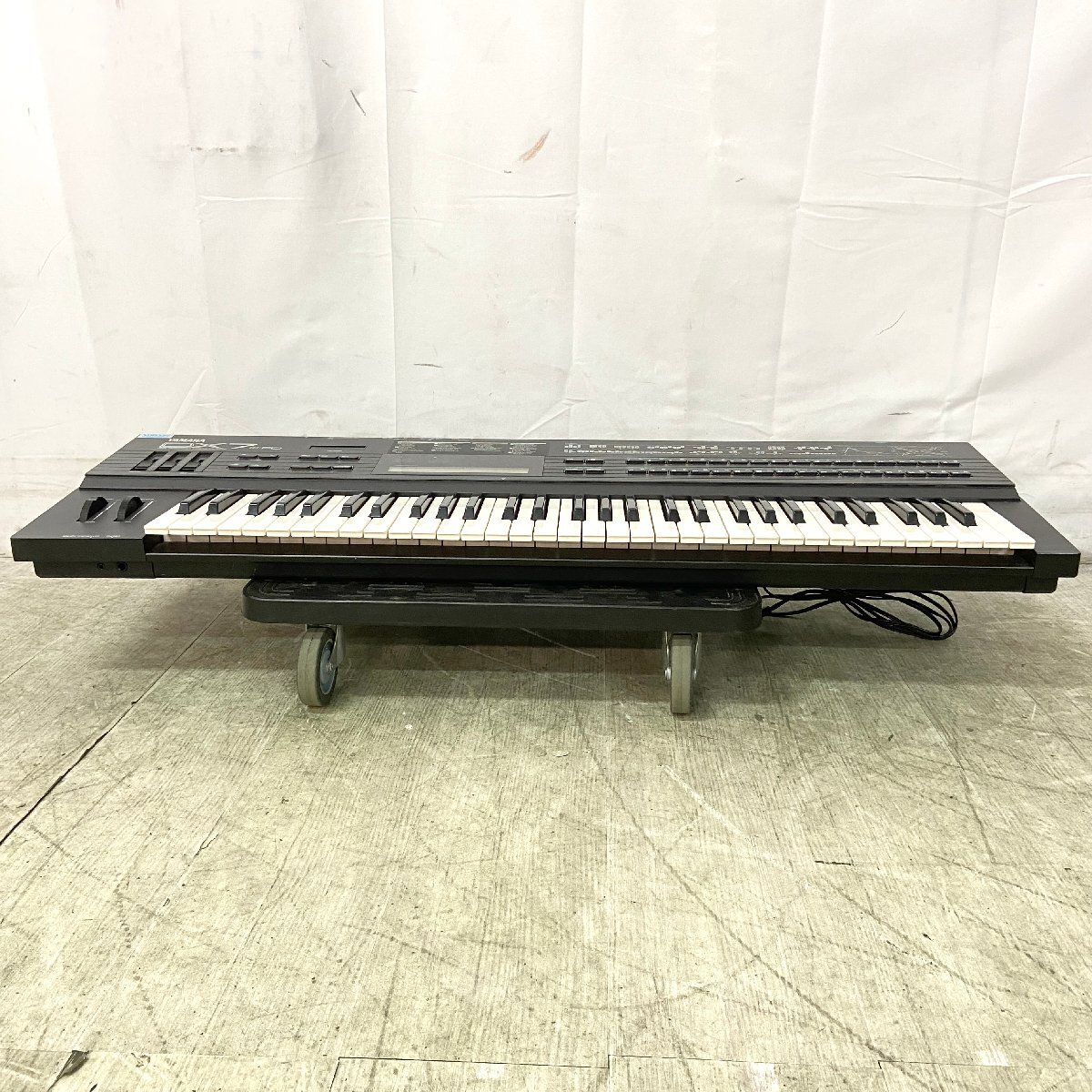 Yahoo!オークション - 【 C 】7663 YAMAHA DX7 II-FD シンセサイザー ...