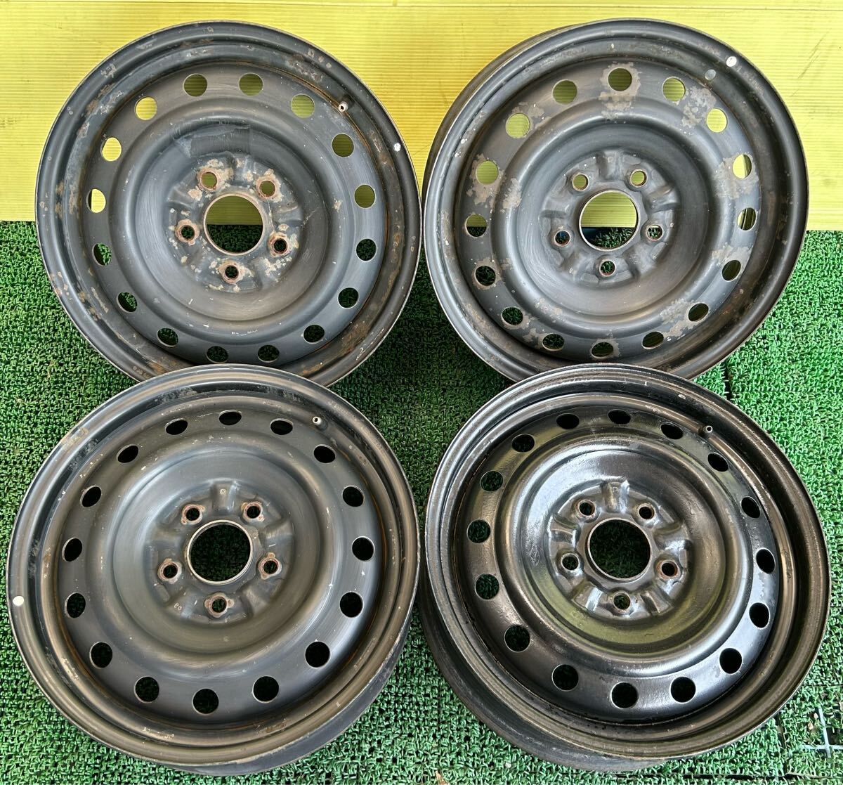 Yahoo!オークション - 16インチスチールホイール 4本 5穴 PCD114.3 16...