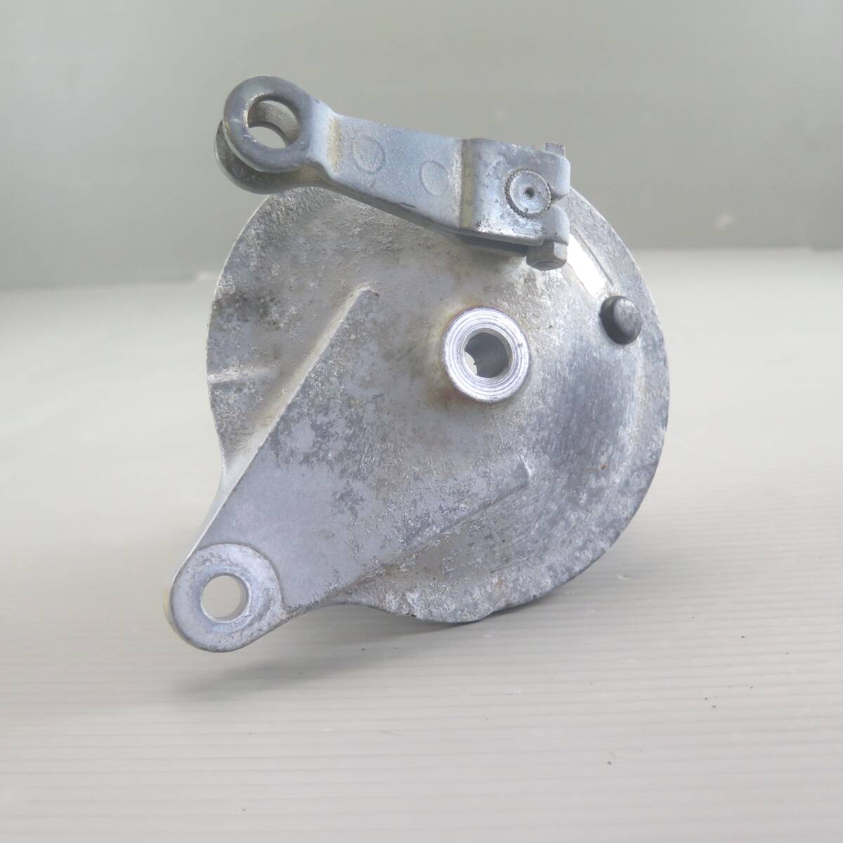 Yahoo!オークション - YB90 [H3] 純正リアドラムブレーキ リアドラム...