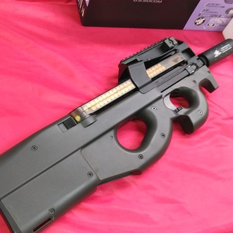 Yahoo!オークション - 東京マルイ P-90 TR SILENCER スタンダード電動...