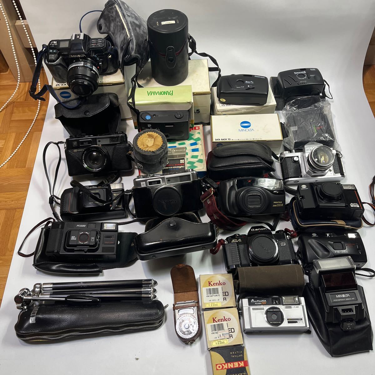 JUNK品 まとめ売り MINOLTA PENTAX FUJI YASHICA CANON フィルムカメラ ビンテージ レンズ 3脚 セット(フィルムカメラ)｜売買されたオークション情報 ...