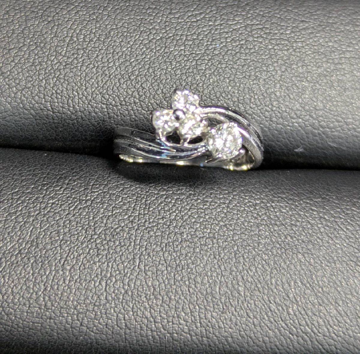 Yahoo!オークション - MIK1692 Pt900 3.9グラム 刻印あり 指輪 ダイヤ...