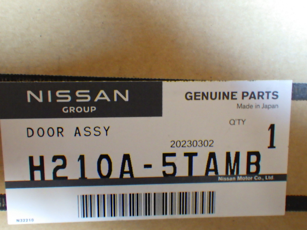 Yahoo!オークション - PTM-5615 新品塗装品 セレナ C27 左 リア スライ...