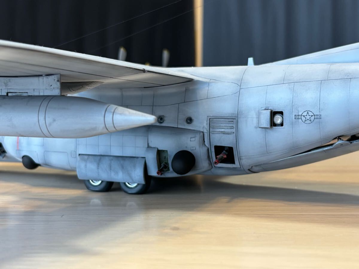 Yahoo!オークション - エッシー1／72 AC-130H ガンシップ 完成品