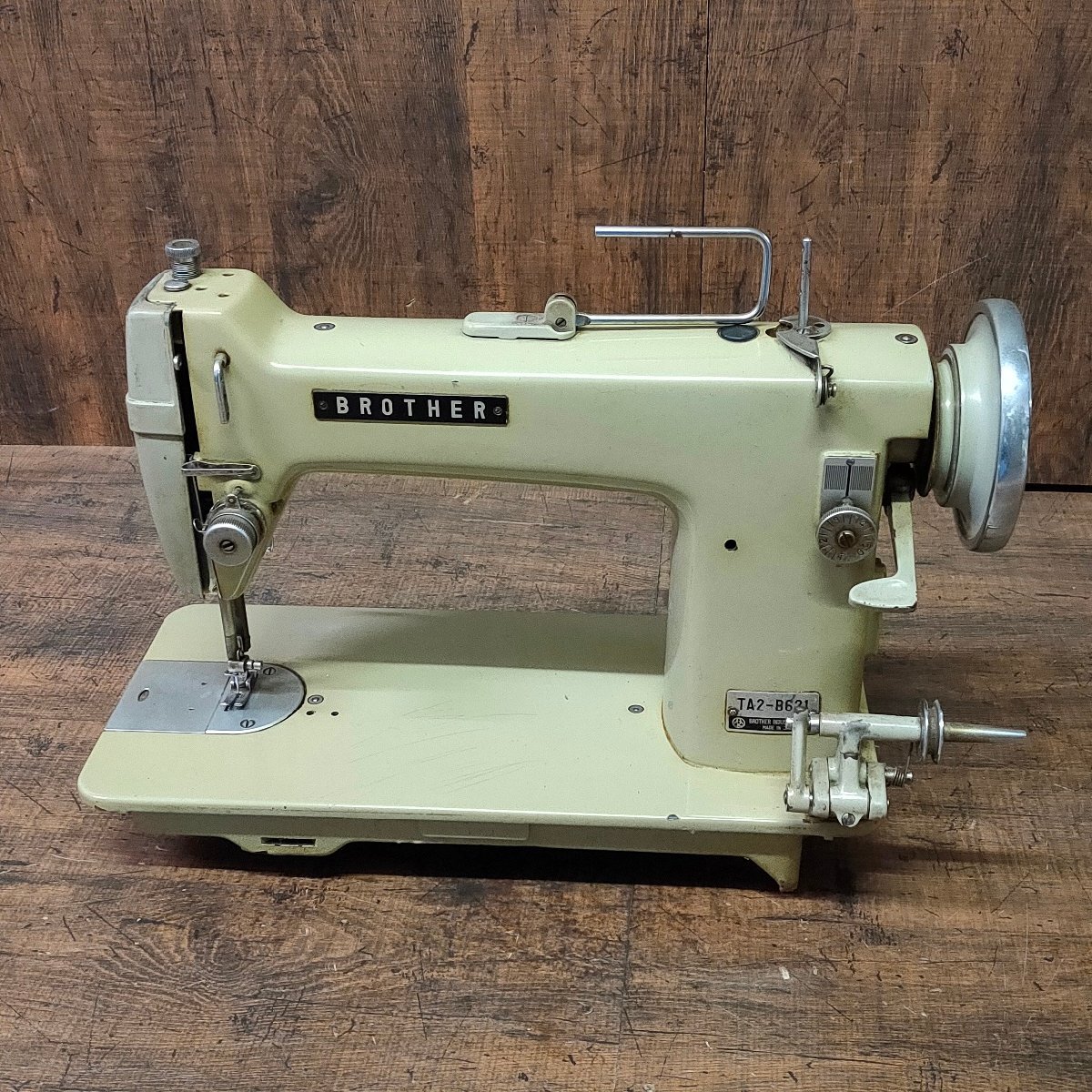 Yahoo!オークション - brother ブラザー 工業用ミシン TA2-B621 手工芸...