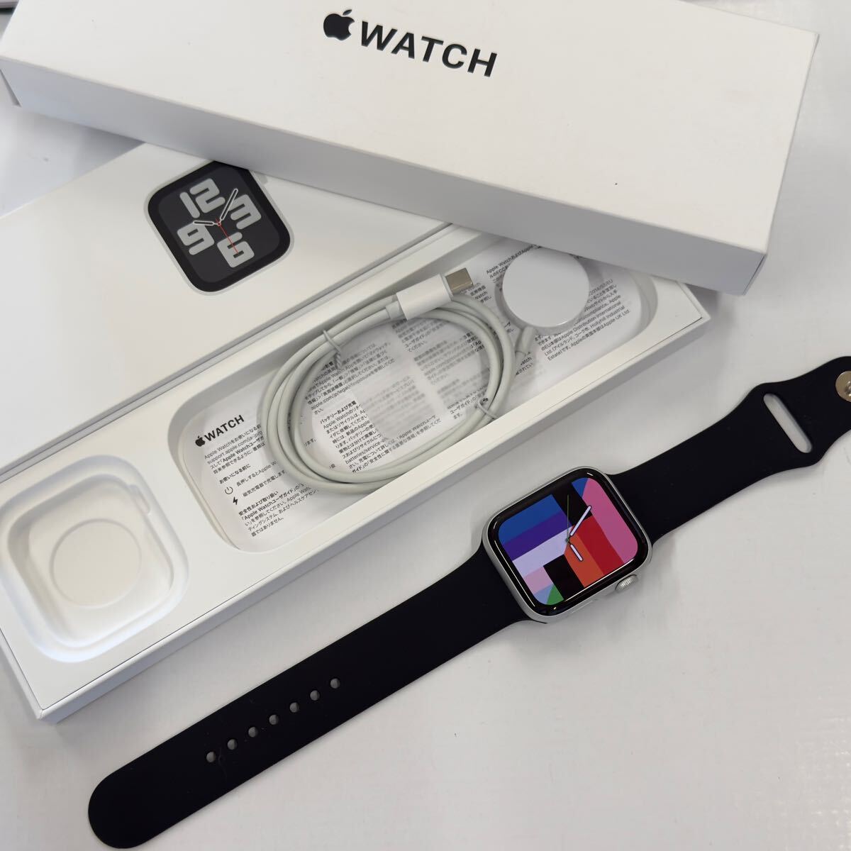 Yahoo!オークション - 即決 美品 Apple Watch SE2 44mm シルバーアル...