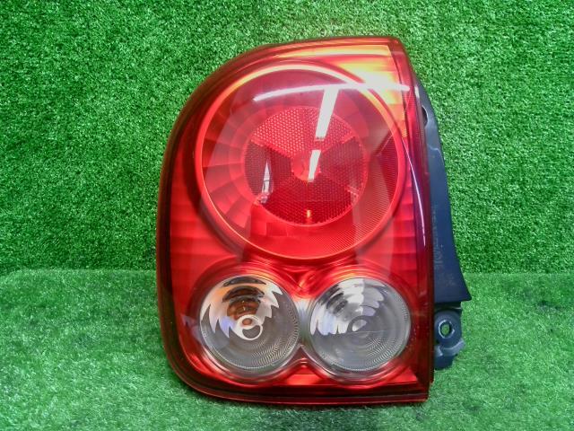Yahoo!オークション - ラパン DBA-HE22S 左テールランプ テールライト...