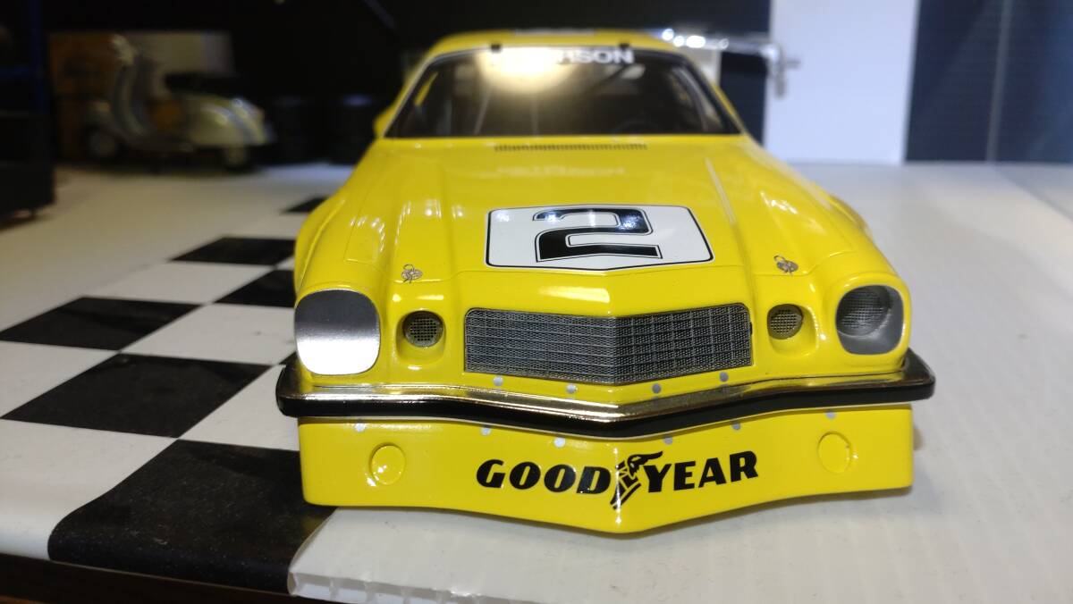 Yahoo!オークション - スパーク1/18 Z28カマロ カスタム