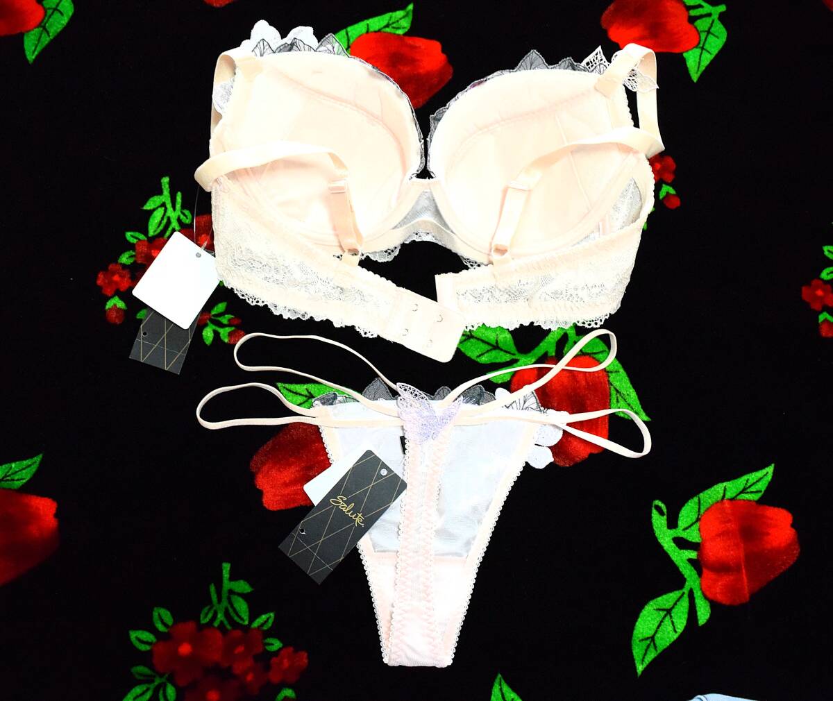 Yahoo!オークション - 新品・タグ付き ワコール サルート 83G・ホリ...