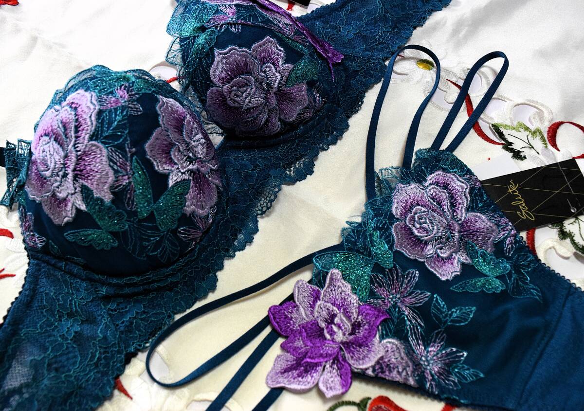 Yahoo!オークション - 新品・タグ付き ワコール サルート 83G・ホリ...