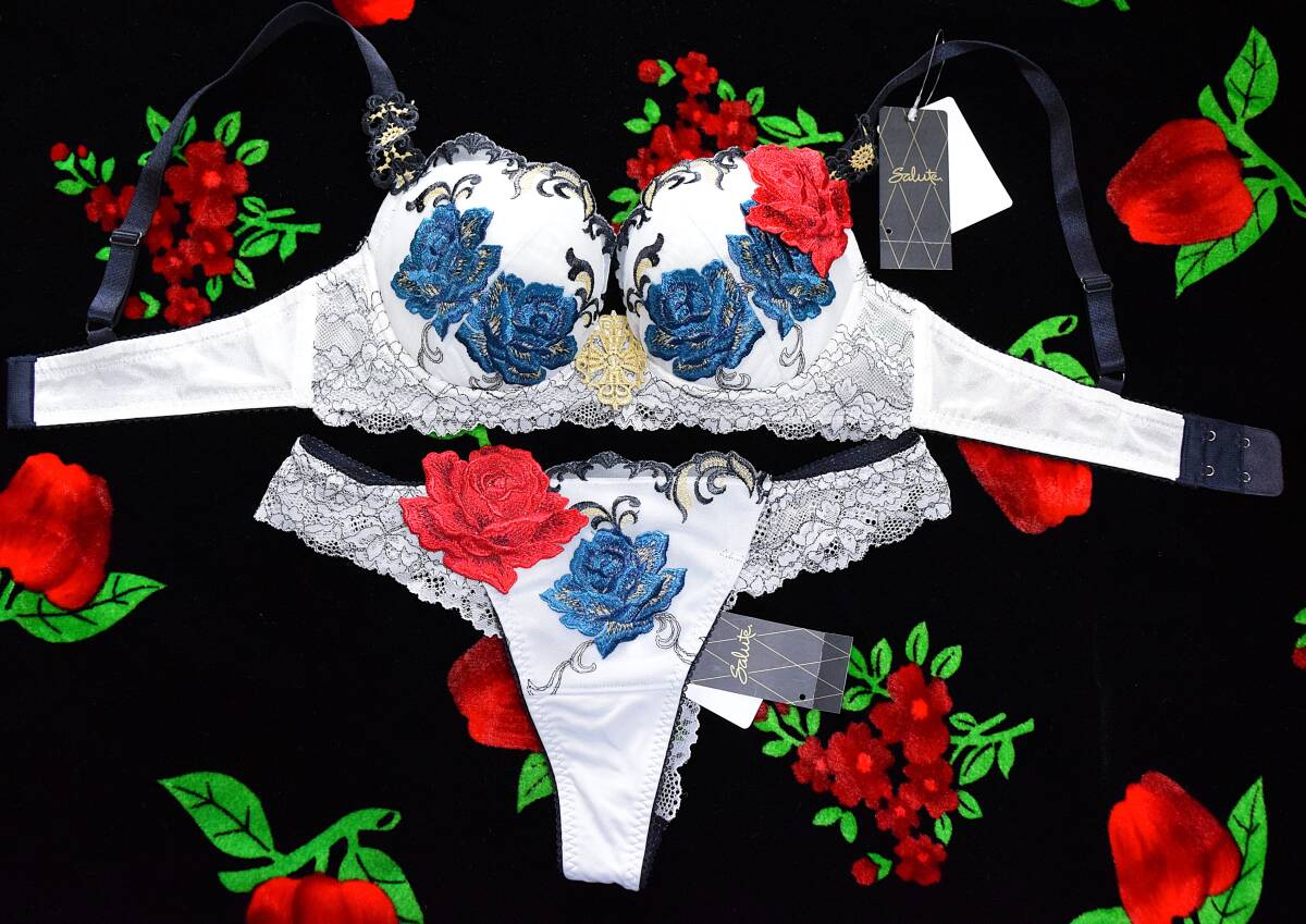 Yahoo!オークション - 新品・タグ付き ワコール サルート 73G・ベル...