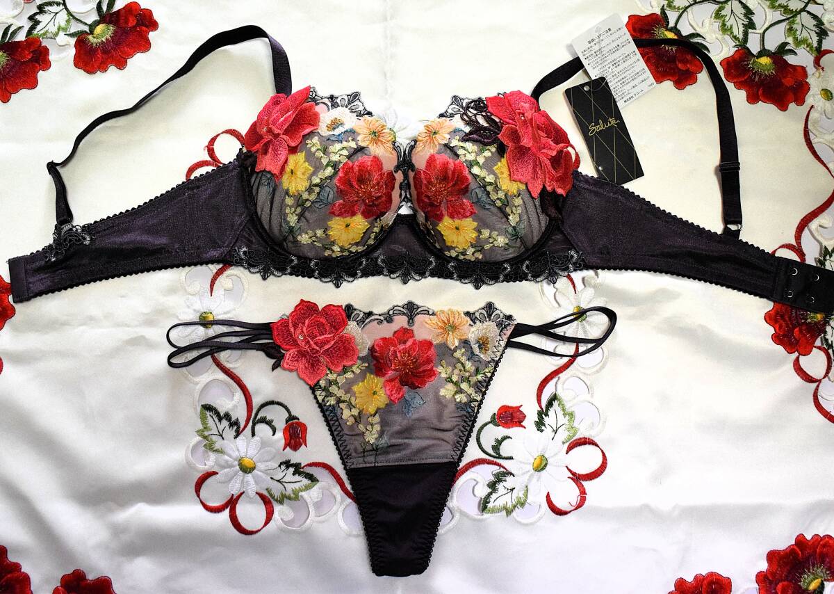 Yahoo!オークション - 新品・タグ付き ワコール サルート 93G・ニュ...