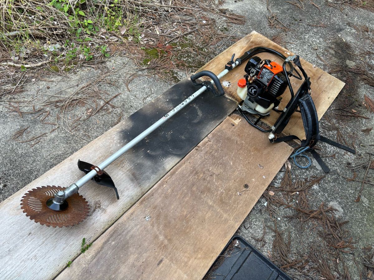 Yahoo!オークション - 草刈機(共立RMA315)大排気量のプロ用マシン 圧倒...