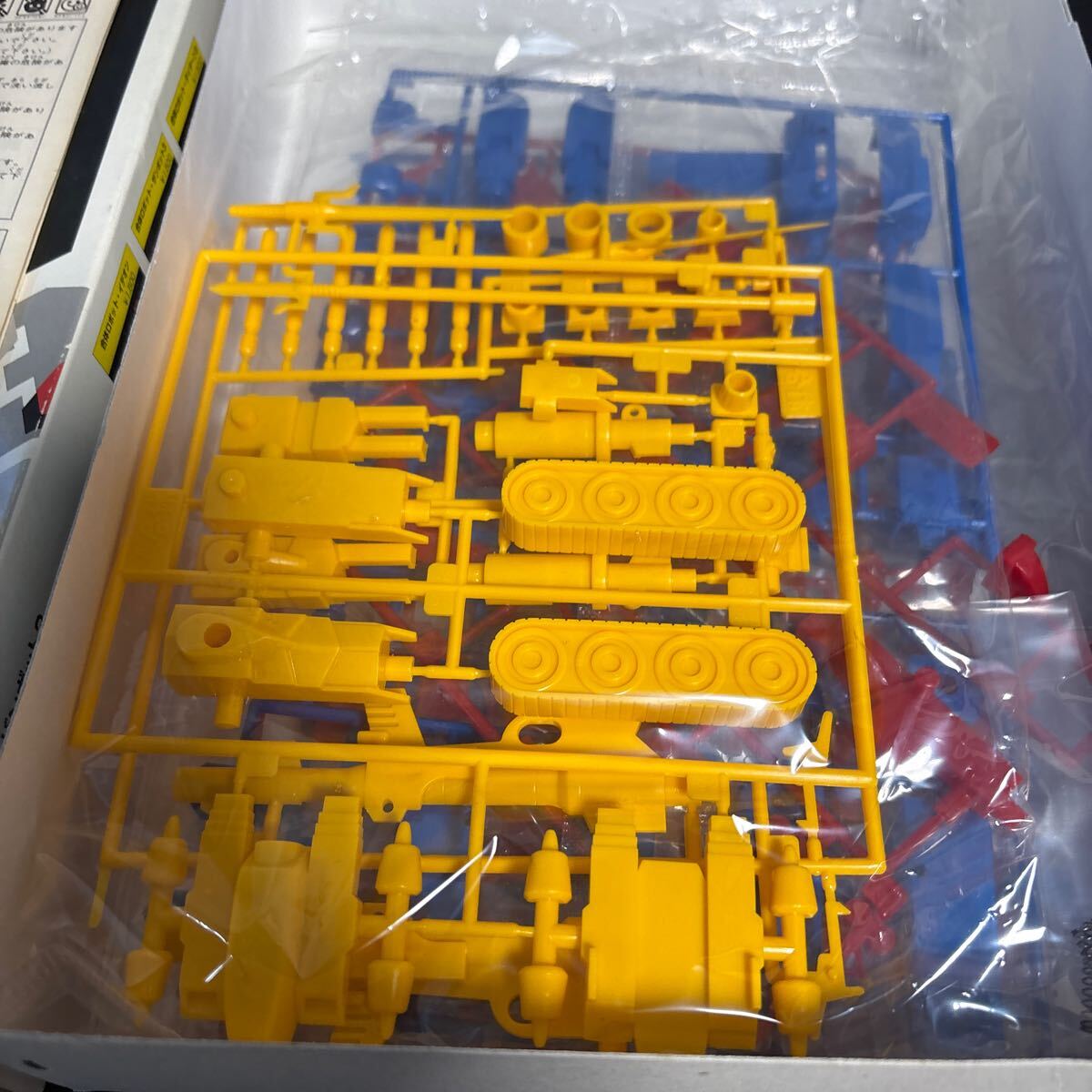 Yahoo!オークション - iooo アオシマ プラモデル 合体ロボット 無敵超...