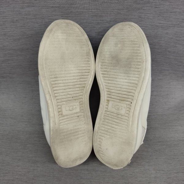 Yahoo!オークション - E513 UGG アグ ニュートラ スニーカー レディー...