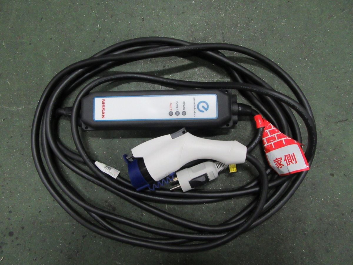 Yahoo!オークション - 日産 ZE1 リーフ 電気自動車 EV車 等 純正 充電...