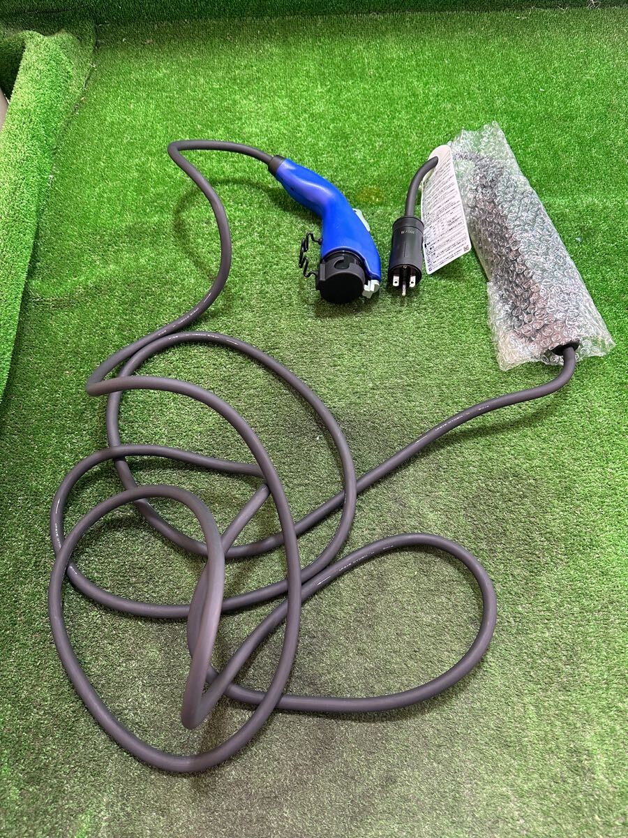 Yahoo!オークション - 美品トヨタ 純正 プリウス PHV 200V EV 充電 ケ...