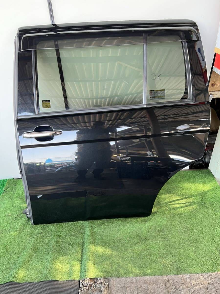 Yahoo!オークション - V4744トヨタアイシス(ISIS)ZGM10/ZGM11/ZGM15 後...