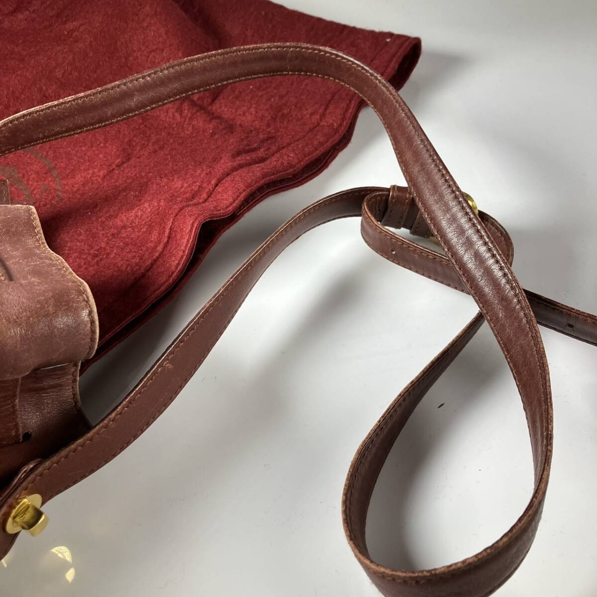 Yahoo!オークション - 1円スタート Cartier カルティエマスト ロゴ型押...