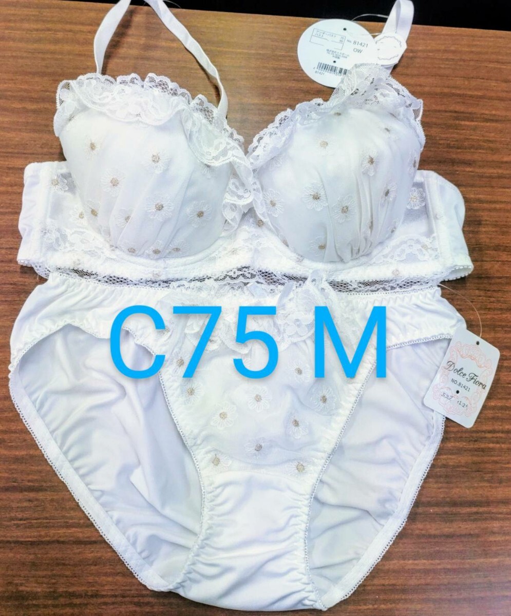 Yahoo!オークション - ブラジャーショーツセット C75 M