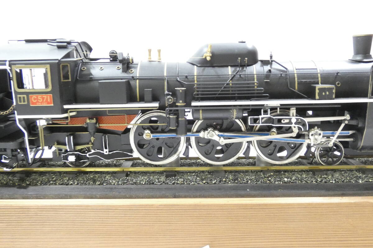 1571T/ レア お召列車 C57型 C571 蒸気機関車 昭和天皇 SL 大型 鉄道模型 ガラスケース入り(鉄道模型)｜売買されたオークション情報、yahooの商品情報をアーカイブ公開 ...