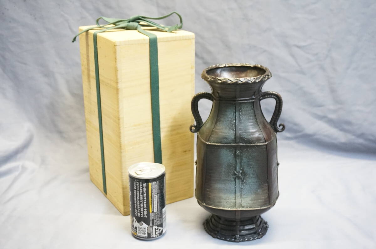 Yahoo!オークション - 角壺花瓶 古銅色 桐箱入【デッドストック】F508